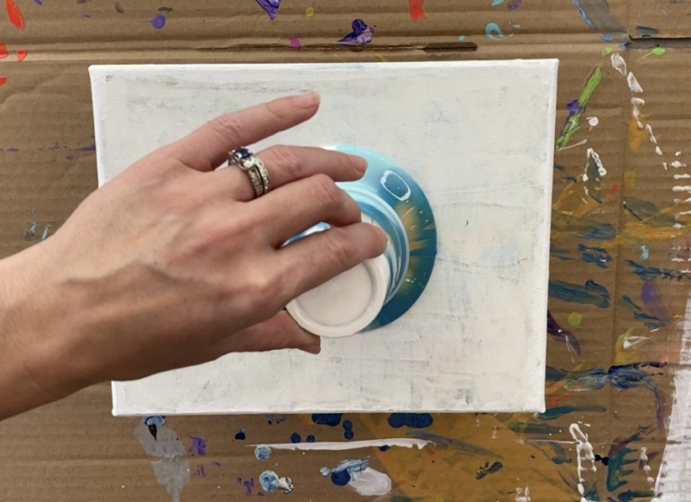 How To Do Acrylic Pouring - Step By Step Tutorial For Beginners