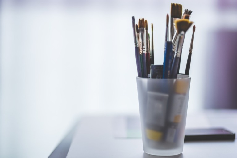 All About Brushes For Acrylic Painting - Beginner Guide